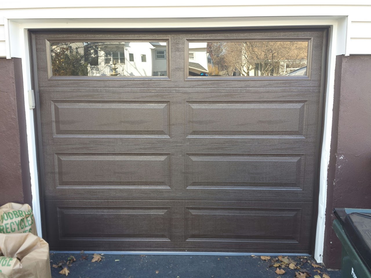 Your Garage Door Guide for Colonial-Style Homes